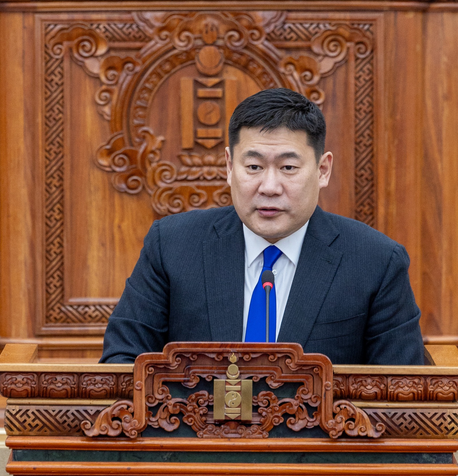 Л Оюун Эрдэнэ Засгийн газрын зорилтыг хэрэгжүүлж шинэ эдийн засгийн бүтцийг бий болгох гурван